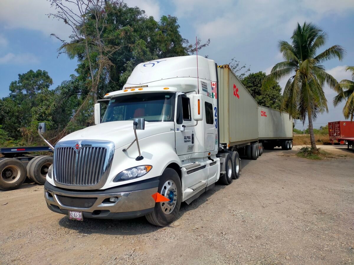 Conócenos - Alpha Transportes