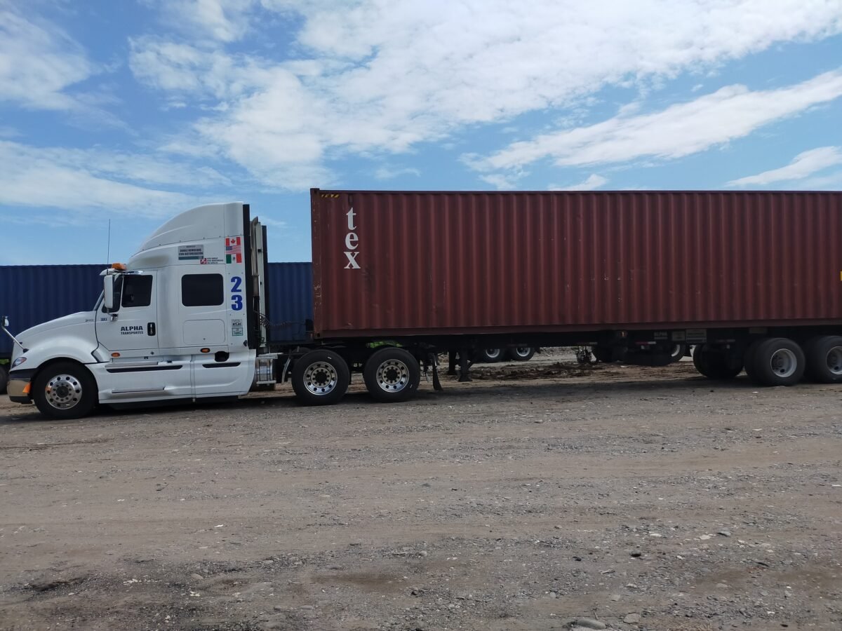 Conócenos - Alpha Transportes